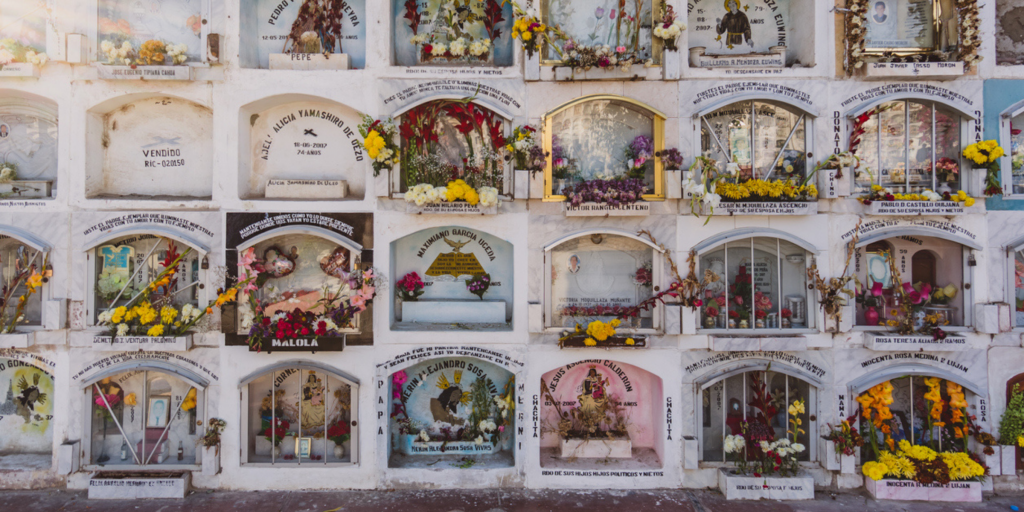 How Does Peru Celebrate Día de los Muertos? - Cultural Mixology